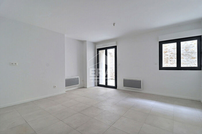 Appartement à vendre - Étampes, Centre-Ville - 2 pièces - 1 chambre