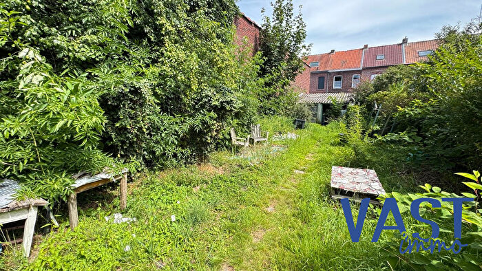 Maison à vendre - Tourcoing - 5 pièces - 4 chambres