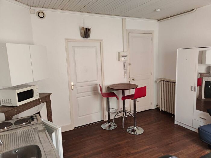 Appartement 1 pièce à louer à Centre Ville, Reims