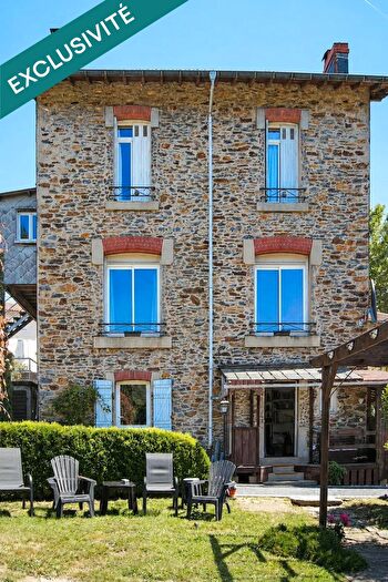 Maison 9 pièces à vendre - Saint-Amans-Valtoret