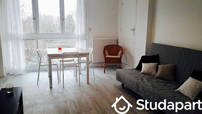 Appartement à louer - Les Linandes, Cergy - 1 pièce - 2 chambres