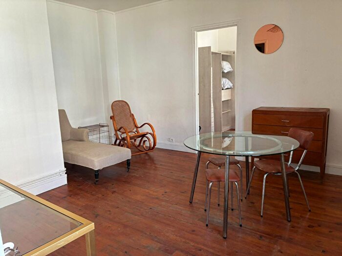 Appartement à louer - Valence, Centre-ville - 2 pièces - 1 chambre