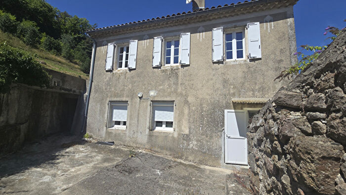 Maison à vendre - Issamoulenc - 5 pièces - 3 chambres