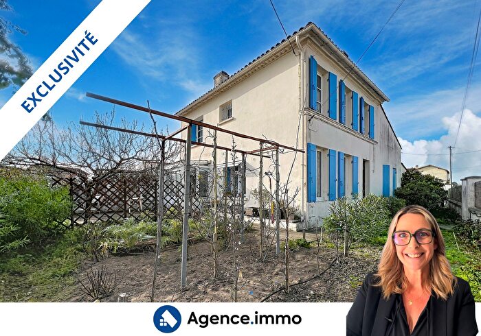 Maison à vendre - Saint-Ciers-sur-Gironde - 6 pièces - 4 chambres