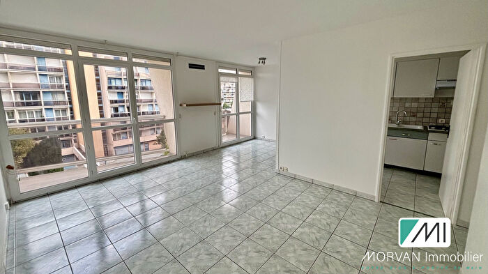 Appartement 2 pièces à Plaisir, à vendre
