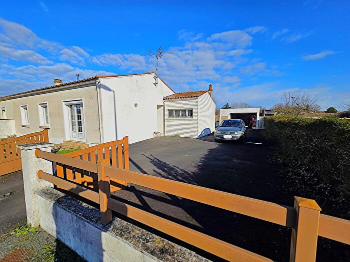 Maison à vendre - Saint-Georges-du-Bois - 4 pièces - 3 chambres