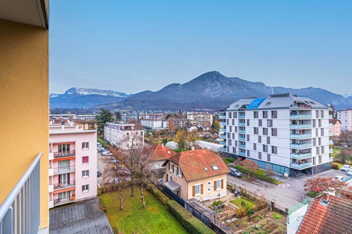 Appartement à louer - Annecy, Parmelan, Albigny - 3 pièces - 2 chambres