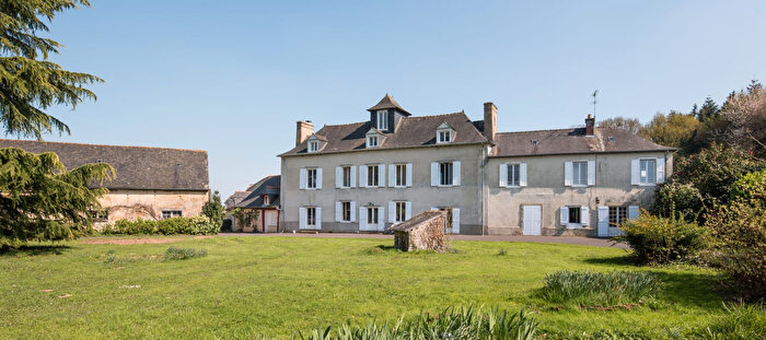 Maison à vendre - Liffré - 14 pièces - 10 chambres