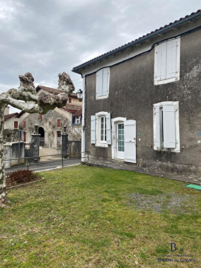Maison 4 pièces à louer à Habas