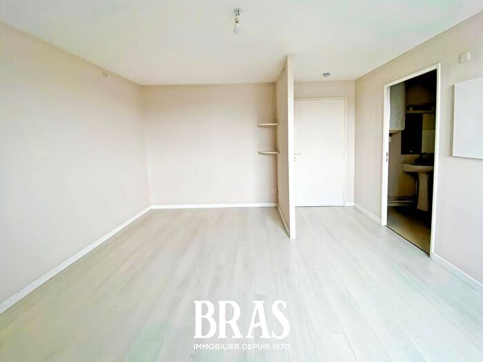 Zone Industrielle du Prat, Vannes : Appartement 2 pièces à louer