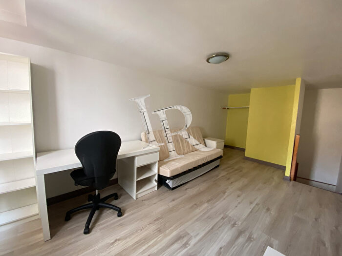 Appartement à louer - Le Puy-en-Velay, Centre-ville - 2 pièces - 1 chambre