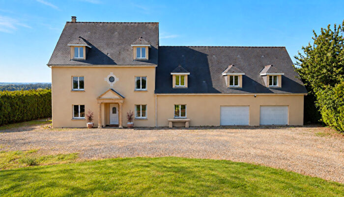 Maison 11 pièces à vendre - La Baroche-sous-Lucé