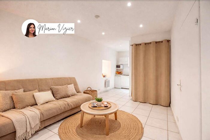 Appartement à louer - La Ville, Lorgues - 1 pièce