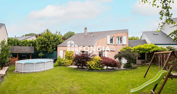 Maisons à vendre et appartements à louer - 1