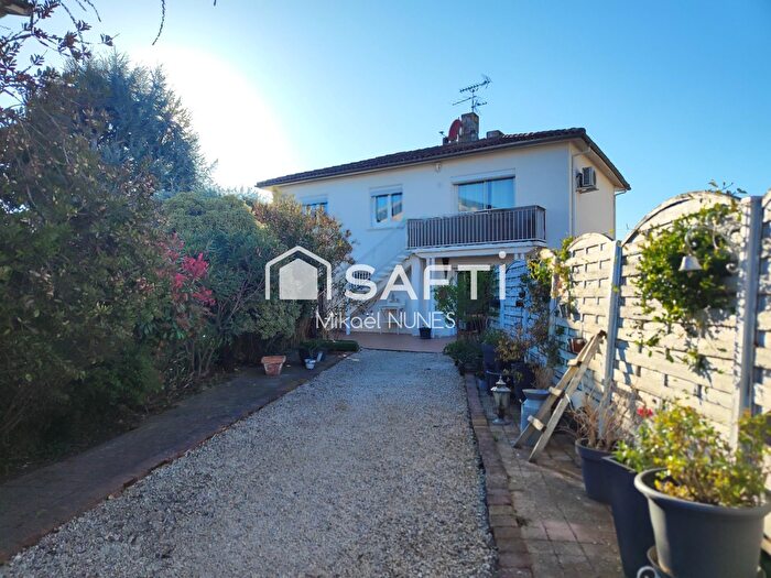 Maison à vendre - Villeneuve-Tolosane - 5 pièces - 4 chambres