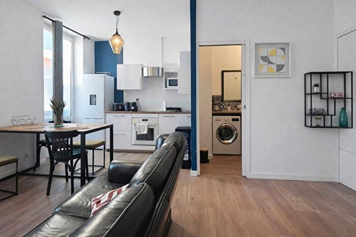 Appartement à louer - Marseille ème - 2 pièces - 1 chambre