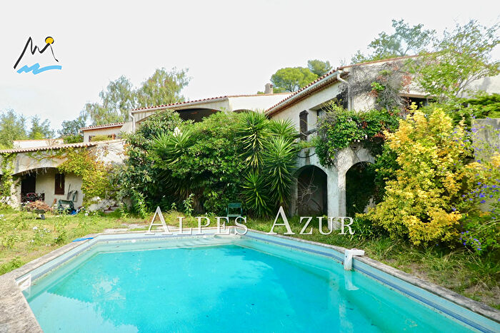 Maison à vendre - La Gaude - 5 pièces - 5 chambres