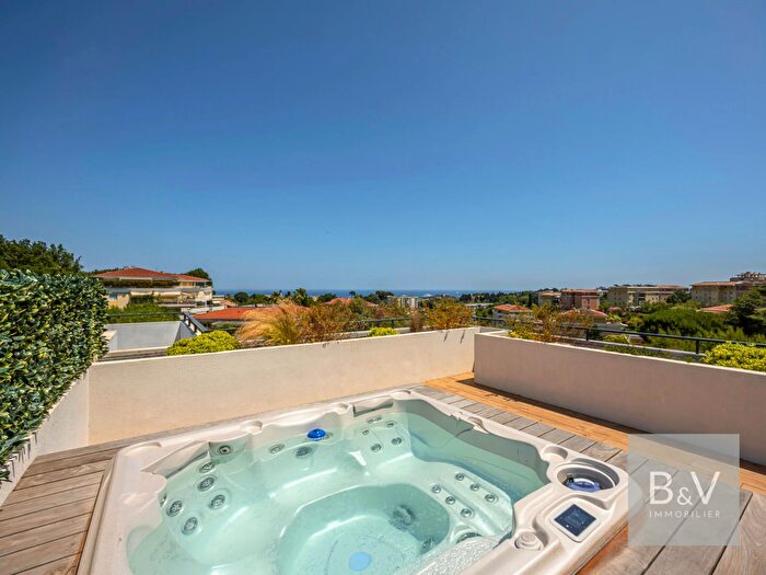 Appartement à vendre - Antibes, Rastines, Super Antibes, Laval, La Fontonne - 4 pièces - 3 chambres