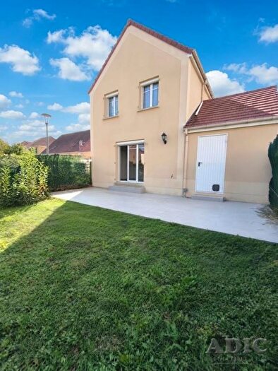 Dammartin-en-Goële : Maison 4 pièces à vendre