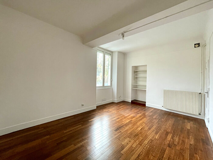 Appartement à louer - Saint-Leu-dEsserent - 3 pièces - 2 chambres