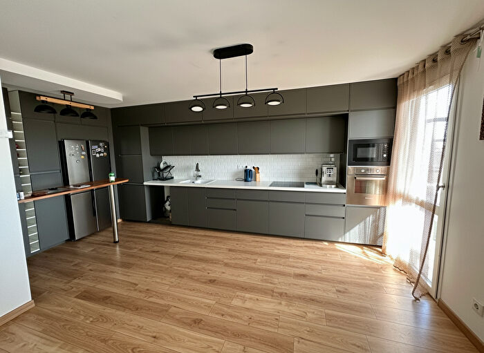 Appartement à vendre - Les Mureaux, Grand Ouest - 4 pièces - 3 chambres