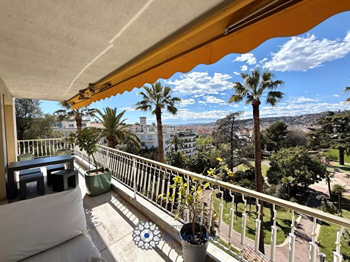 Appartement à vendre - Nice, Cimiez - 4 pièces - 3 chambres