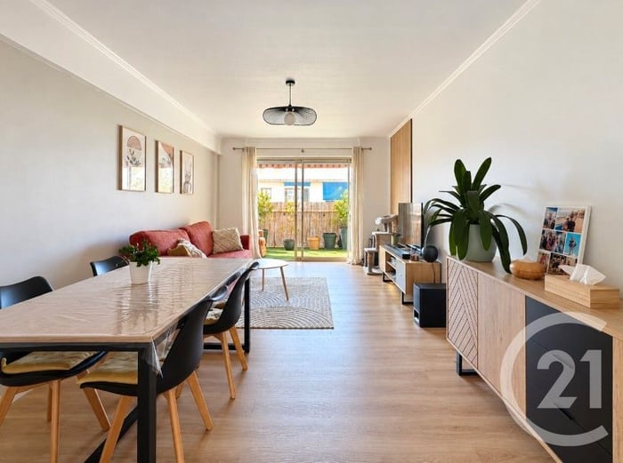 Cagnes-sur-Mer, Saint-Roman, Lautin : Appartement 3 pièces à vendre