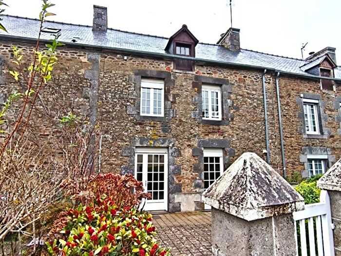 Maison à vendre - Saint-Pierre-de-Plesguen - 5 pièces - 3 chambres