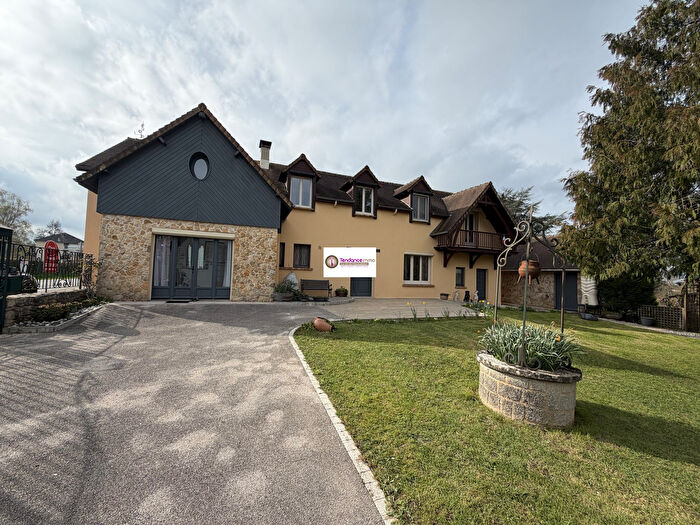 Maison à vendre - La Fresnaye-sur-Chédouet - 8 pièces - 7 chambres