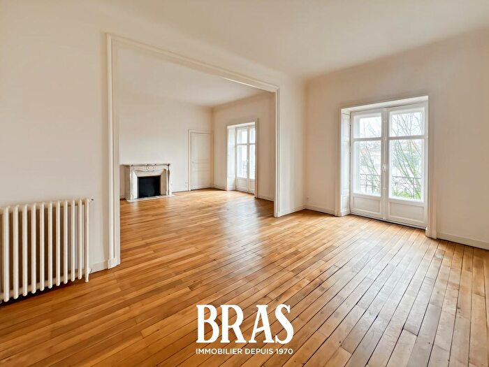 Appartement à louer - Nantes, Centre-ville - 4 pièces - 3 chambres