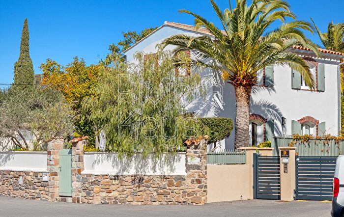 Maison à vendre - Saint-Raphaël, Plateau Notre-Dame - 3 pièces - 2 chambres