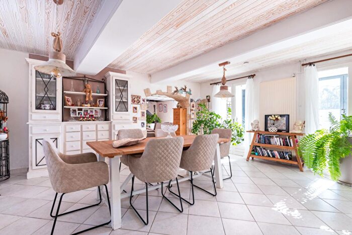 Thil - Appartement 8 pièces à vendre