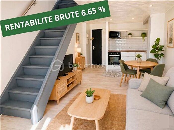 Appartement 3 pièces à Pontault-Combault, Centre commercial, à vendre