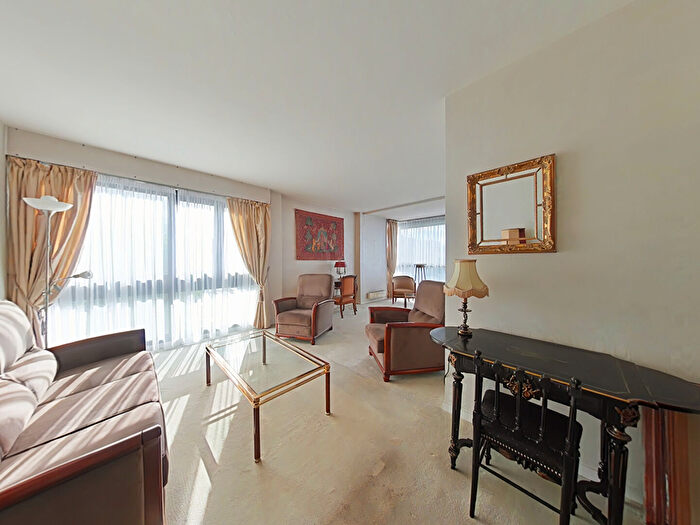 Appartement à vendre - Fontenay-le-Fleury, Soleil Levant - 5 pièces - 3 chambres