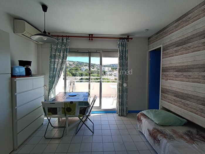 Appartement à louer - Sète, La Corniche - 1 pièce