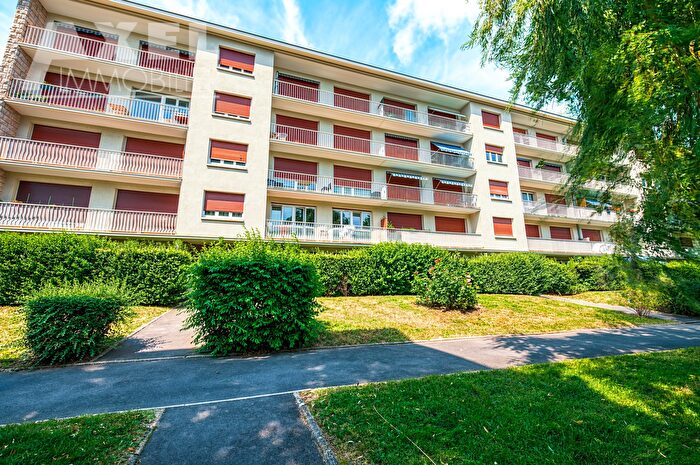 Appartement 4 pièces à Bois-d'Arcy, La Tremblaye, à vendre
