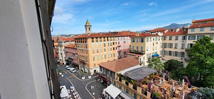 Appartement 1 pièce à Vieux-Nice, à louer