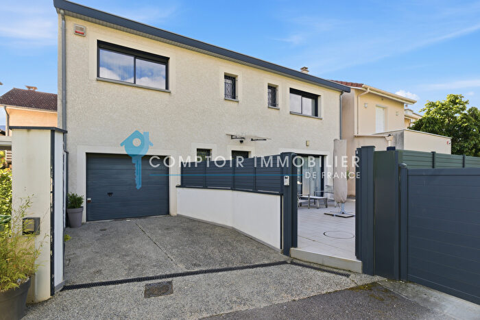 Maison 5 pièces à vendre à Fontaine
