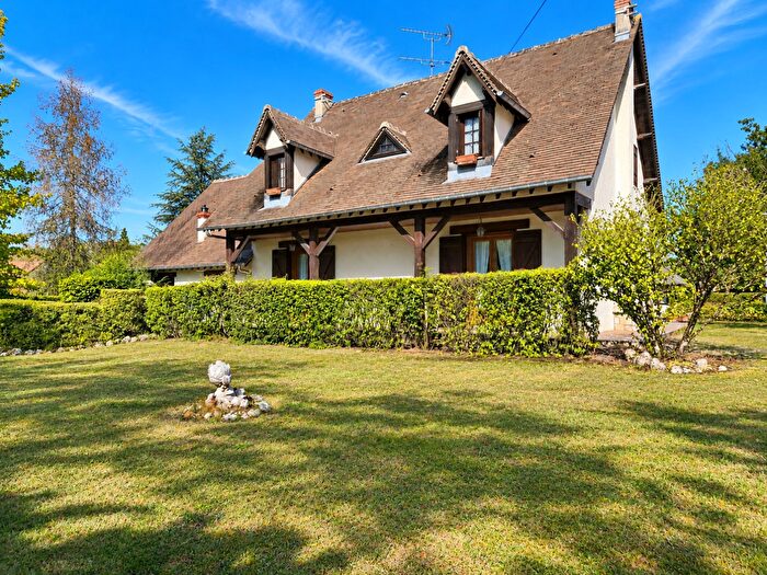 Nogent-sur-Vernisson : Maison 7 pièces à vendre