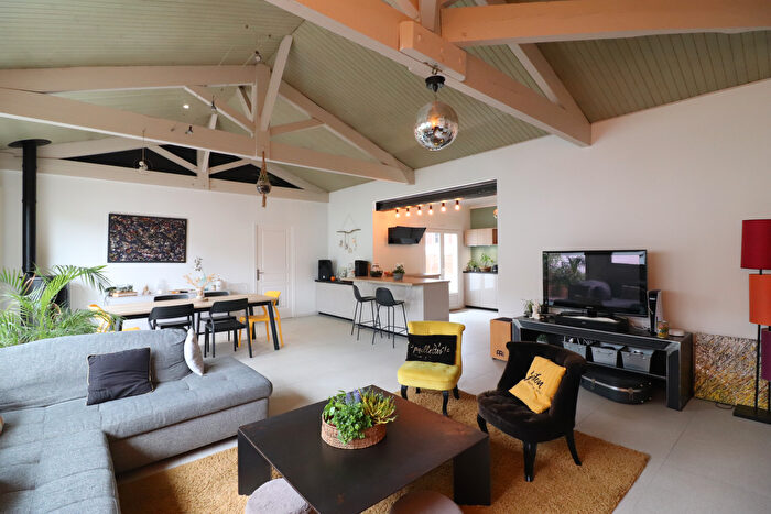 Maison à vendre - Léognan - 7 pièces - 5 chambres