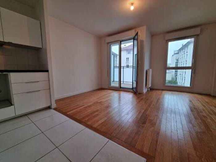 Appartement à louer - Centre-Voltaire, Asnières-sur-Seine - 2 pièces - 1 chambre