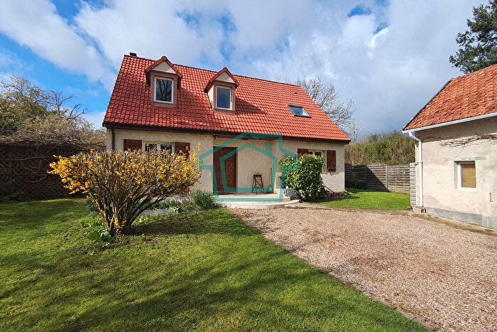 Maison à vendre - Montfort-lAmaury - 6 pièces - 4 chambres