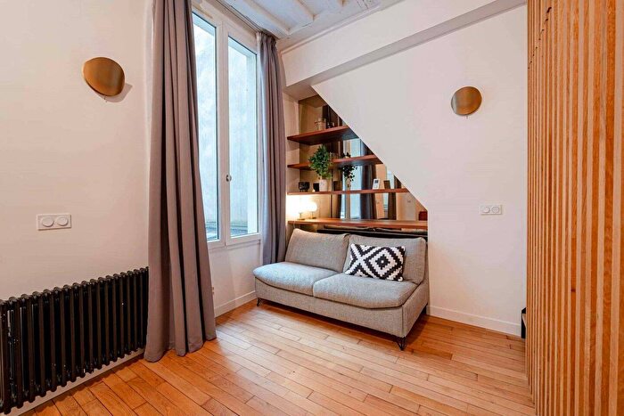 Montorgueil-Saint Denis, Paris 2ème arrondissement : Appartement 1 pièce à louer