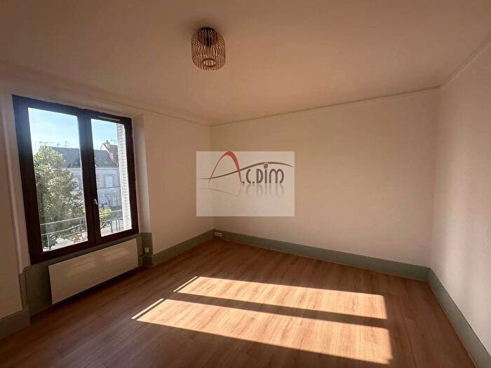 Appartement 2 pièces à Melun, Rive de Seine, Sud, à louer