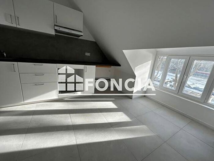 Appartement à louer - Centre Ville, Conflans-Sainte-Honorine - 1 pièce