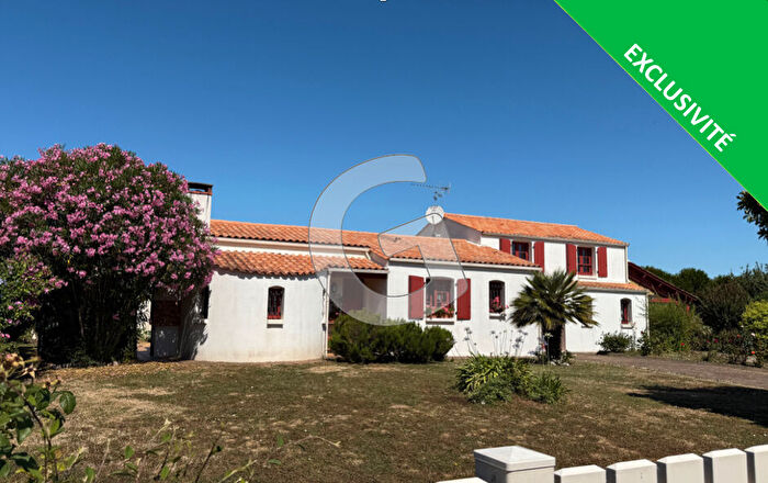 Maison à vendre - Angles - 5 pièces - 4 chambres