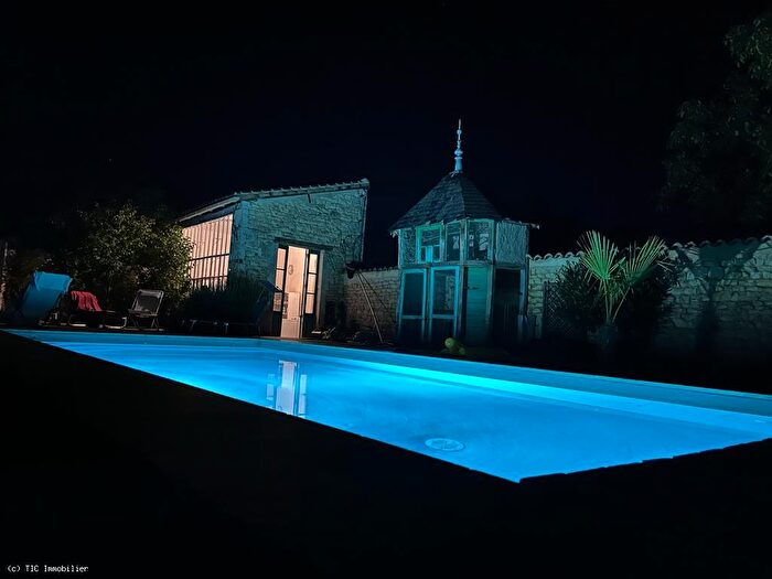 Maison à vendre - Ruffec - 8 chambres