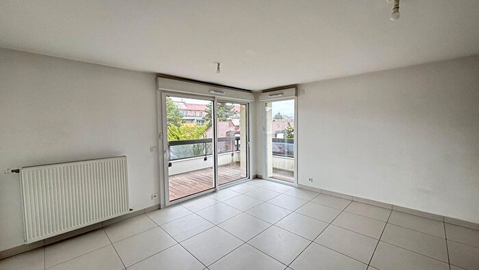 Appartement 3 pièces à Ville-la-Grand, à louer