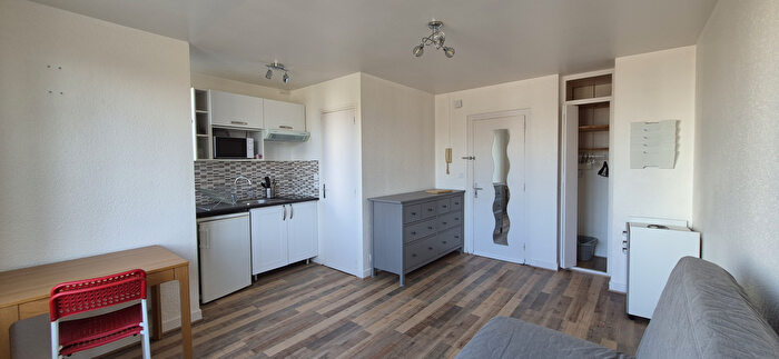 Appartement à vendre - Clermont-Ferrand, Oradou - 2 pièces - 1 chambre