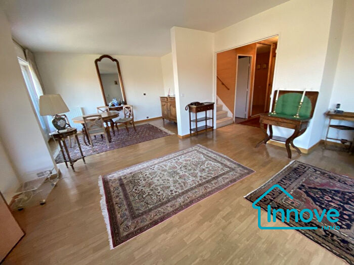 Appartement à vendre - Le Chesnay - 4 pièces - 2 chambres